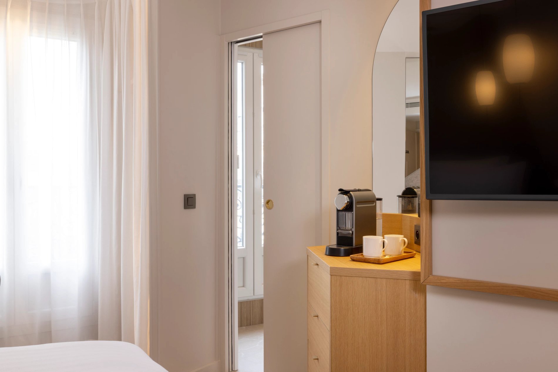 The Beige Hotel | Home | 4 star hotel Paris 9