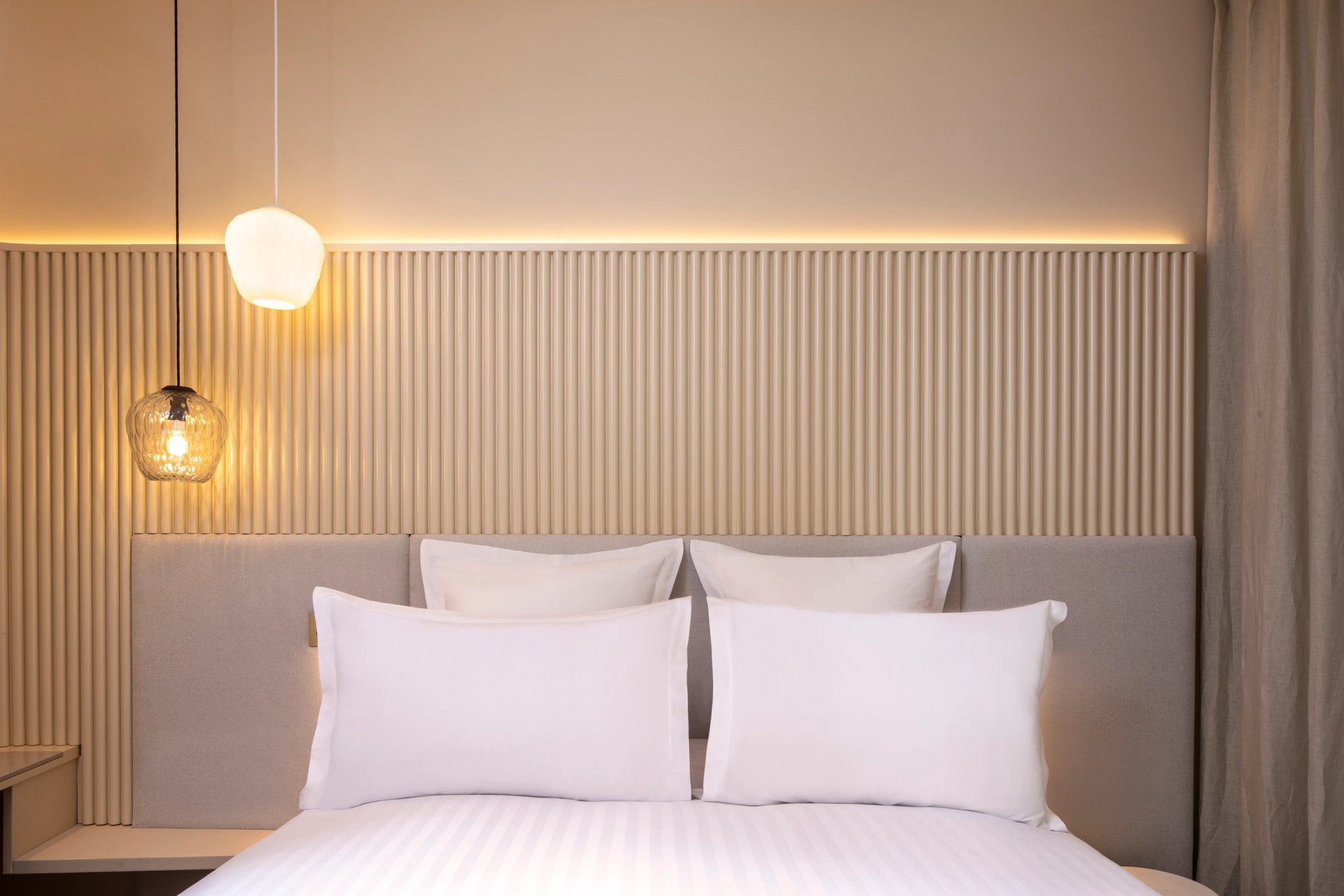 The Beige Hotel | Home | 4 star hotel Paris 9